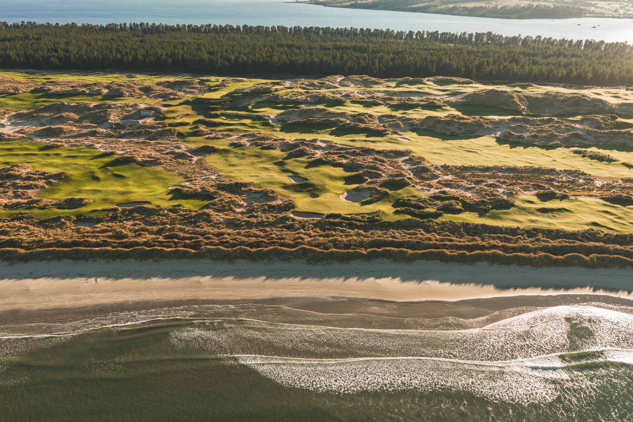 7 Mile Beach – First Look – Contours